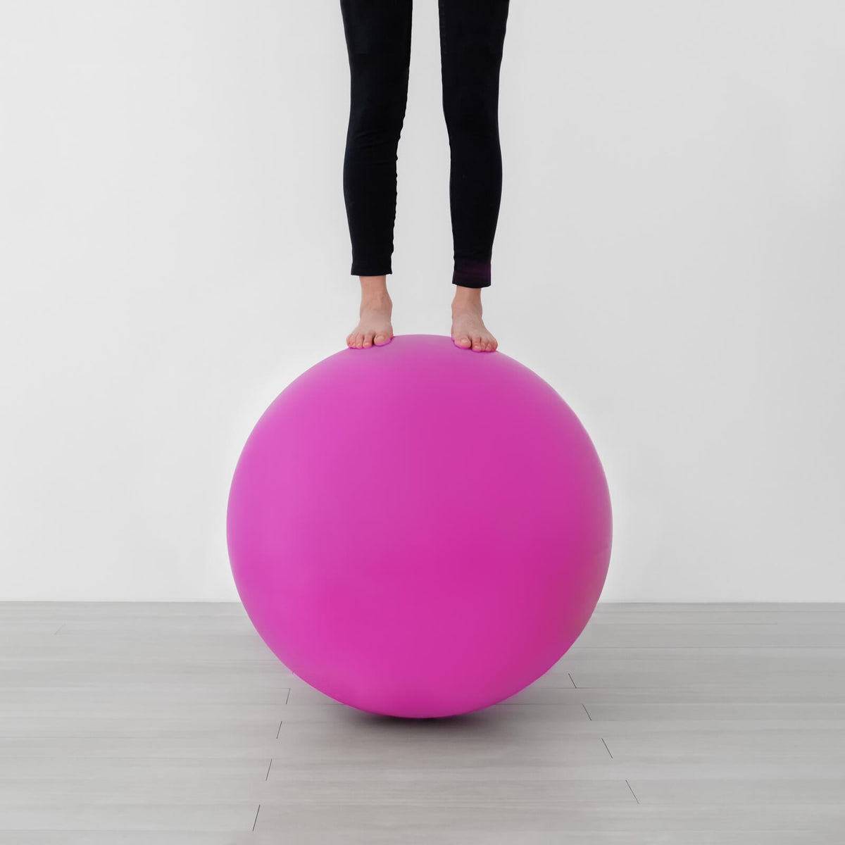 Fillable walking globe - 60 cm - 13 kg - Play Juggling – PLAY S.r.l.