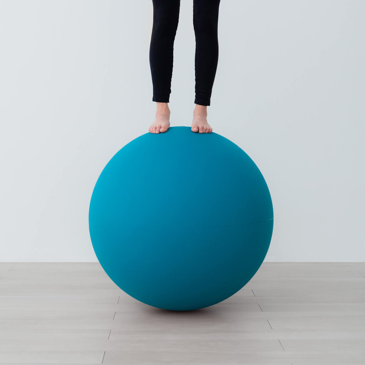 Fillable walking globe - 75 cm - 16 kg - Play Juggling – PLAY S.r.l.
